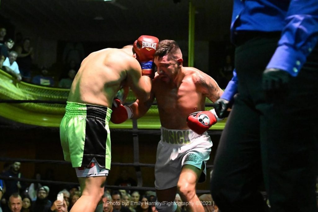 Fall River fighters come away victorious as pro boxing returns to the city after 30+ years ...
